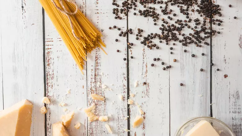 cacio e pepe ingredients