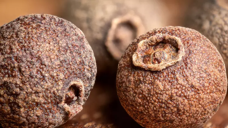 Allspice berries