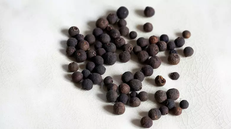 allspice بیر