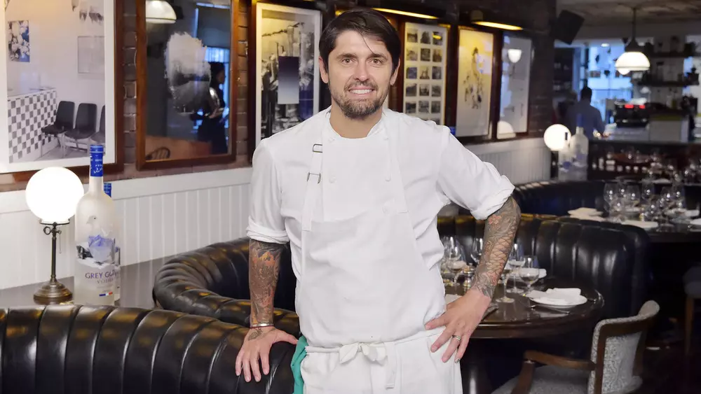 O famoso chef Ludo Lefebvre nun restaurante