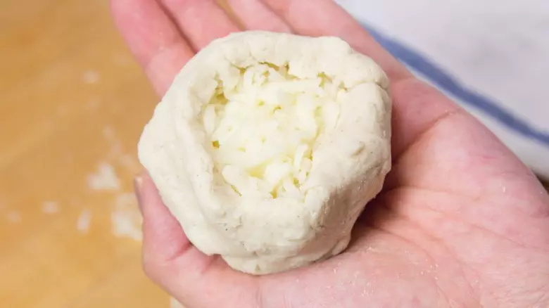 Pupusas salvadoriennes au fromage pour le déjeuner 1051_5