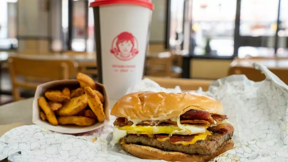 La Vera Kialo Vi Ne Povas Manĝi Ĉe La Originala Wendy's Plu