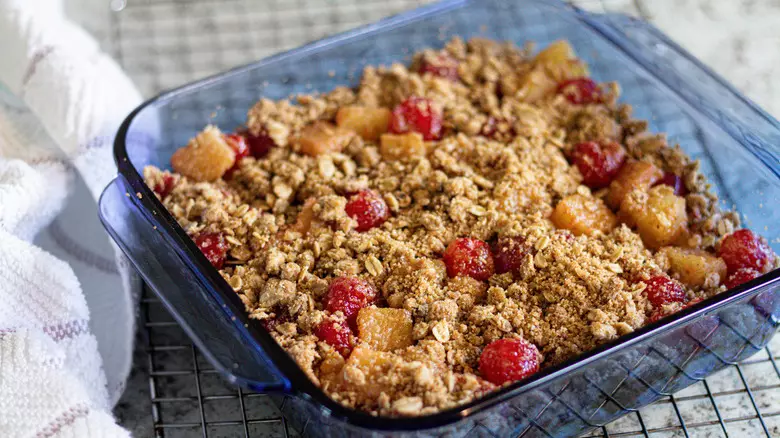 lula uphayinaphu cherry crisp