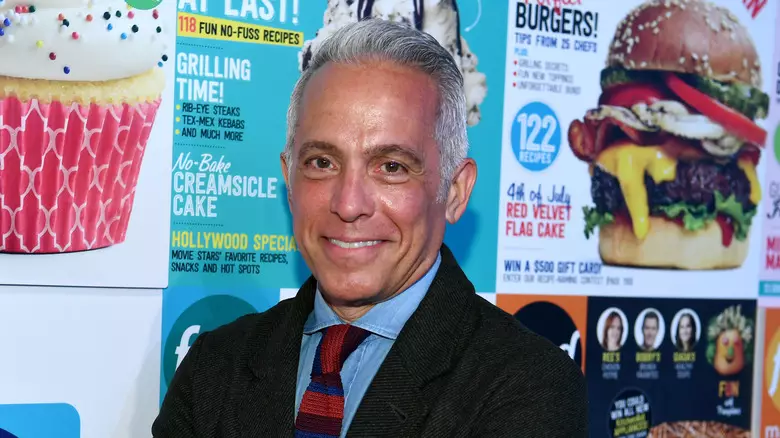 Geoffrey Zakarian posing