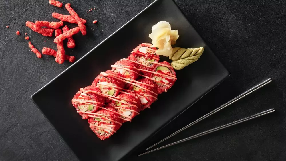 IiCheetos Flamin' Hot Roll Hissho Sushi