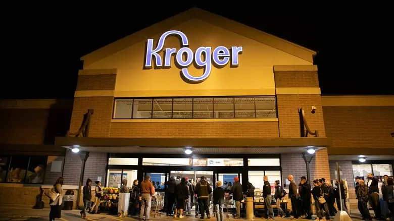 kroger хүнсний дэлгүүрийн тэмдэг, фасад