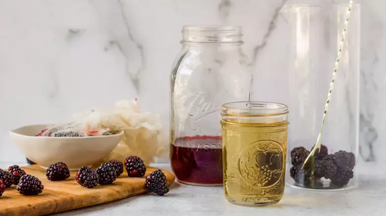 Copycat ħafna berry hibiscus nuċċalijiet ta 'aġġornament Starbucks