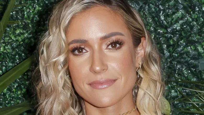 Kristin Cavallari šypsosi renginyje