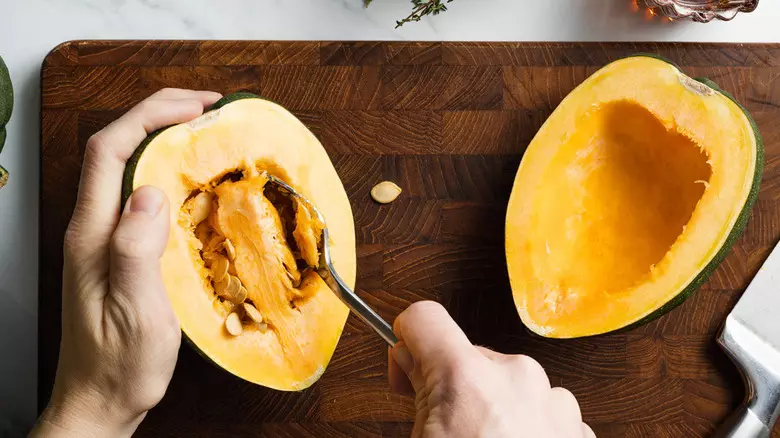 A'u fatu mai le acorn squash