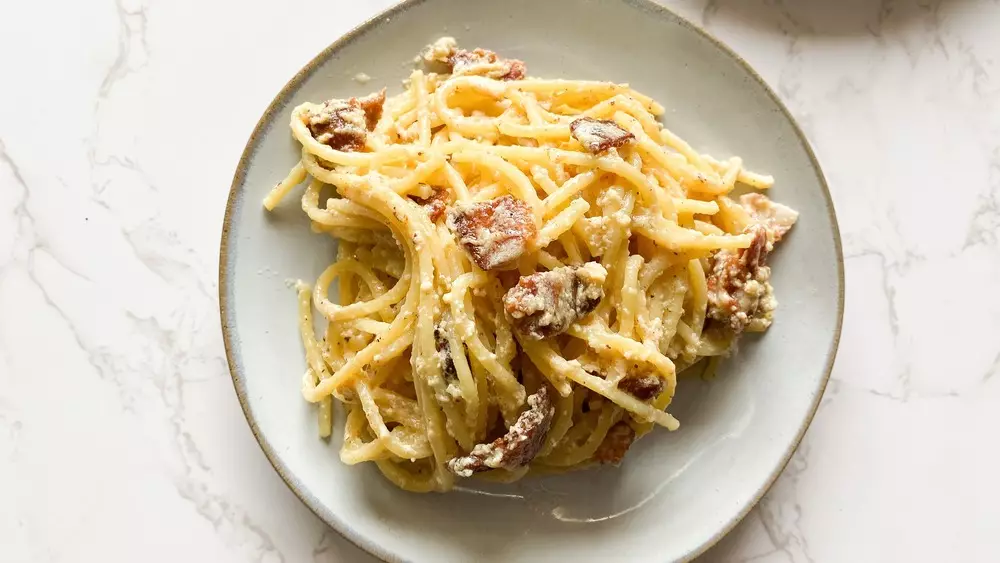 makaroni carbonara