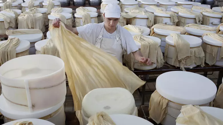 grana padano warankasi igbáti