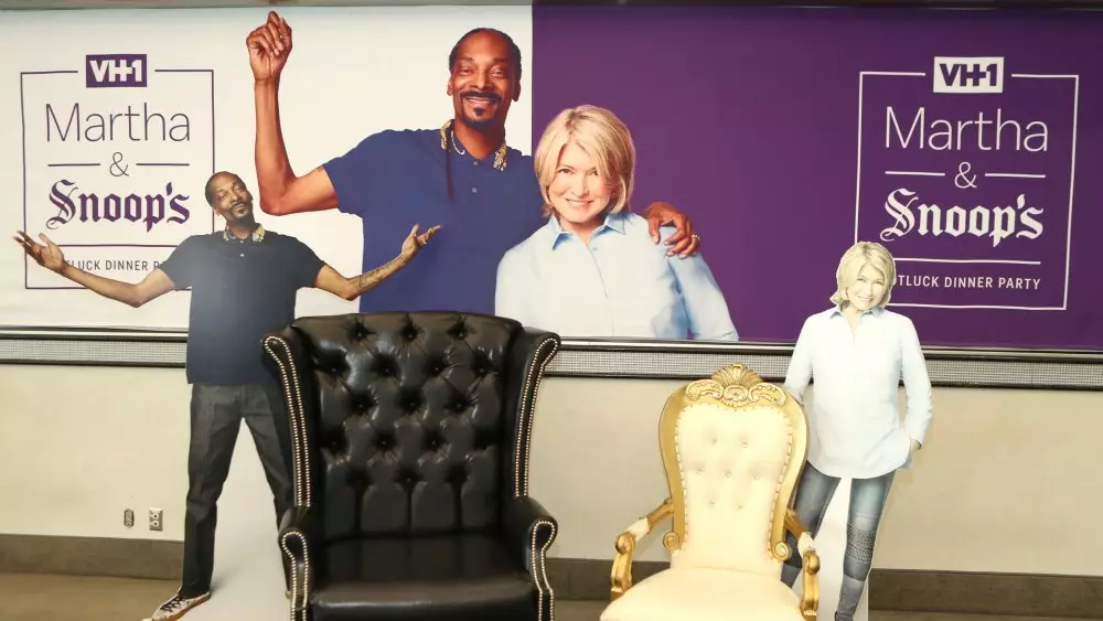 Martha ve Snoop Potluck Akşam Yemeği Partisi