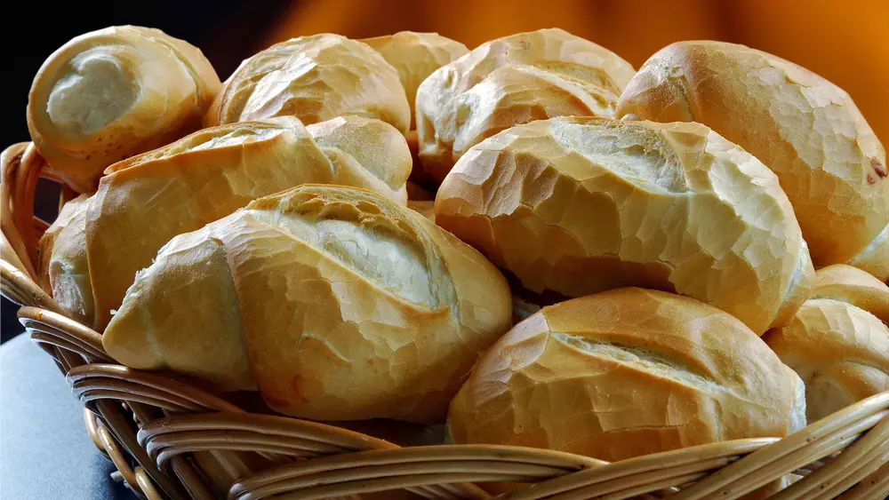 Cesto di pane francese