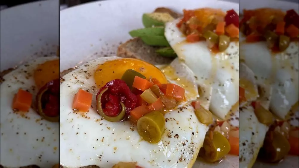 Mauro Provisions giardiniera sur oeufs