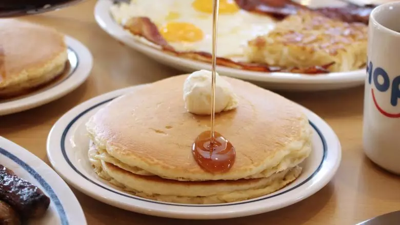 ihop पॅनकेक्स