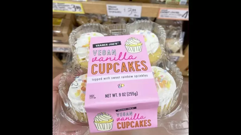 Cupcakes vanilla vegan Trader Joe