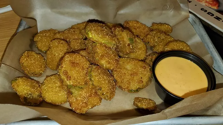 Acar goreng Buffalo Wild Wings