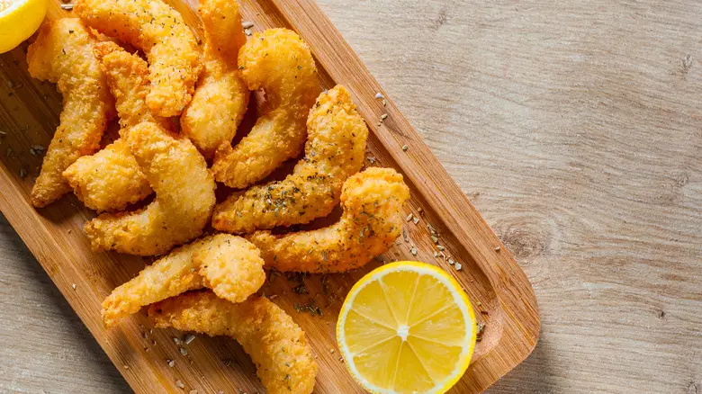 Isitsha se-popcorn shrimp ethosiwe