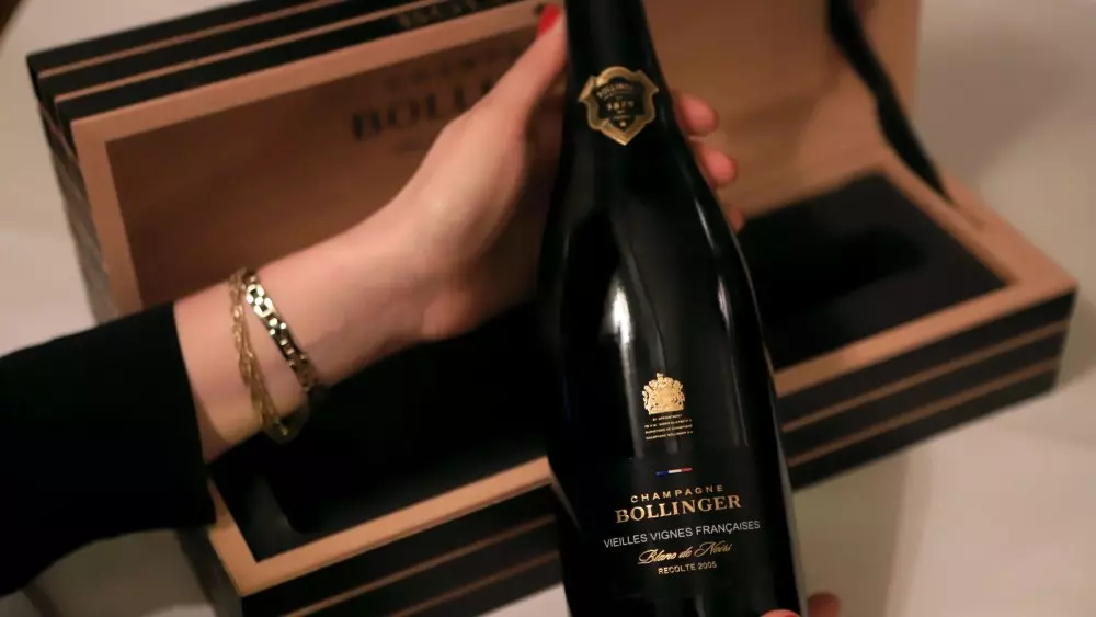 Dhalada champagne