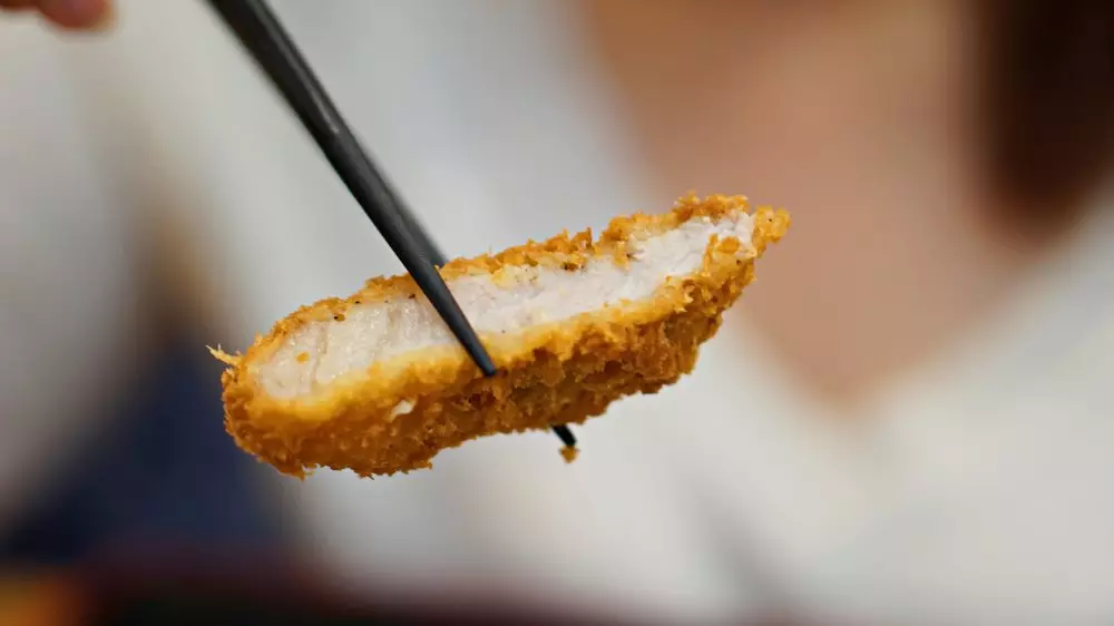 បំណែកនៃ tonkatsu