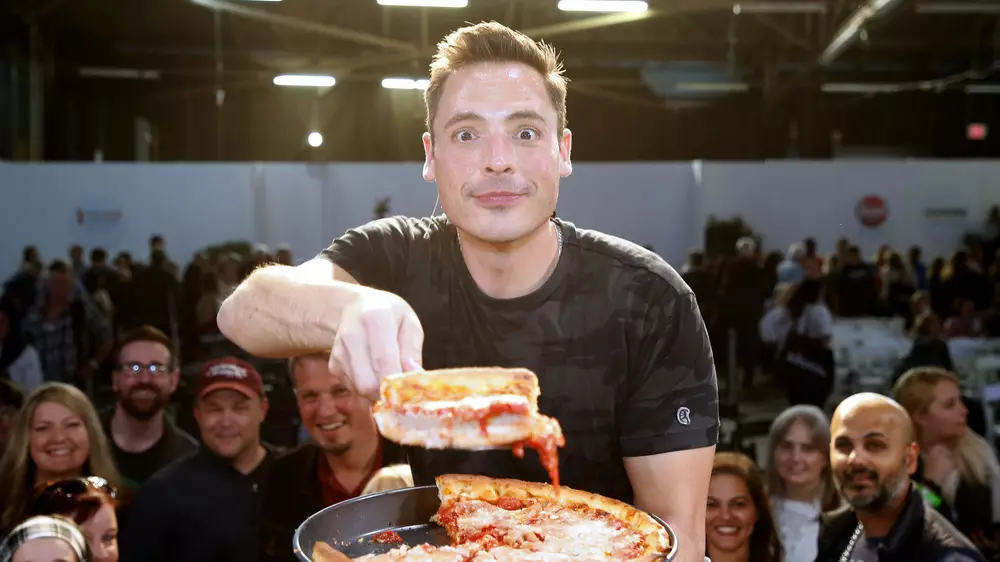 Jeff Mauro, người dẫn chương trình Kitchen Crash