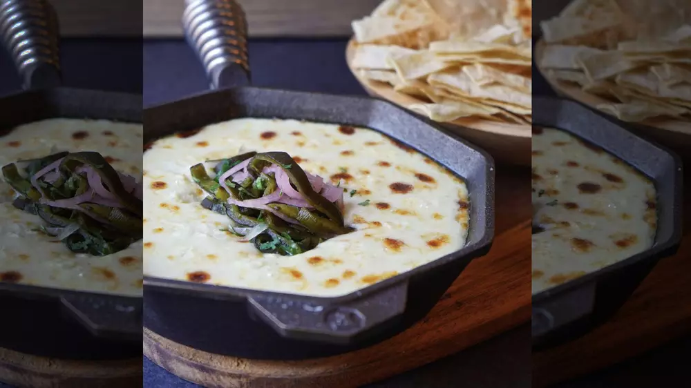 bobby flay queso sosu