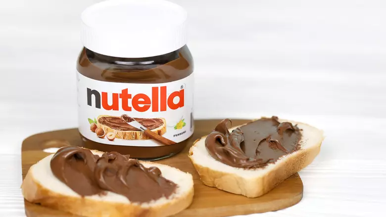 Nutella amin'ny mofo