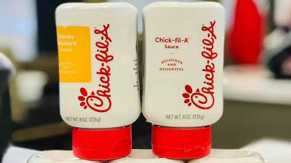 Chick-fil-A مان ساس جون بوتلون