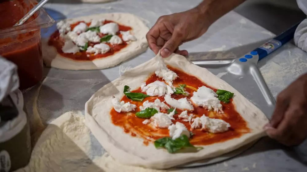 Italýan restoranynda Pizza Margherita