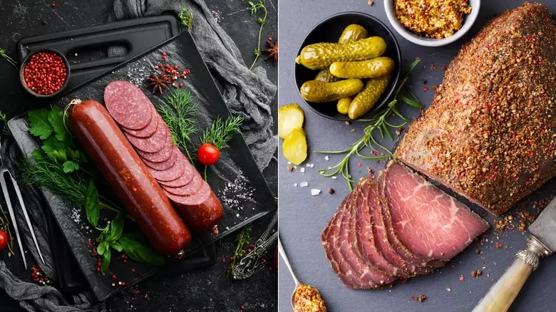 Salami và pastrami trên thớt