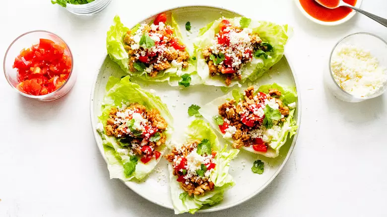 লেটুস আবৃত tacos