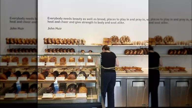 Hudson's Breadfolks store interior