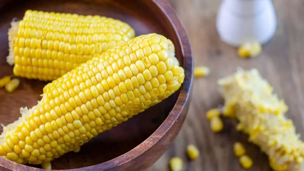 Corn ar y cob