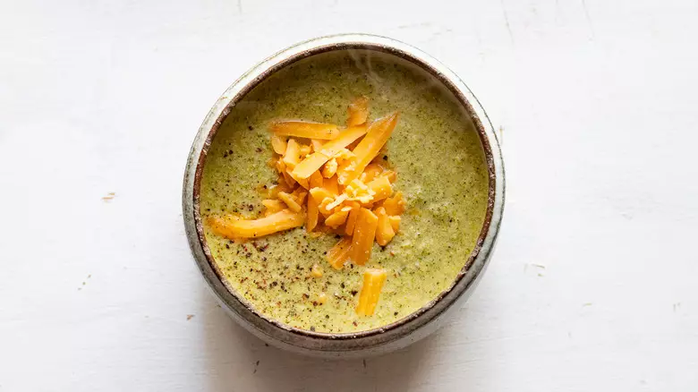 Sirna juha iz brokolija
