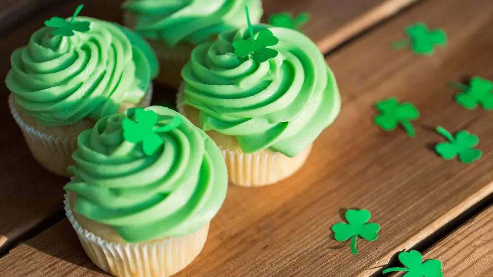 St Patrick kang Day cupcakes