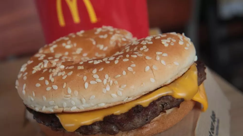 Pourquoi certains McDonald's changent radicalement leurs hamburgers