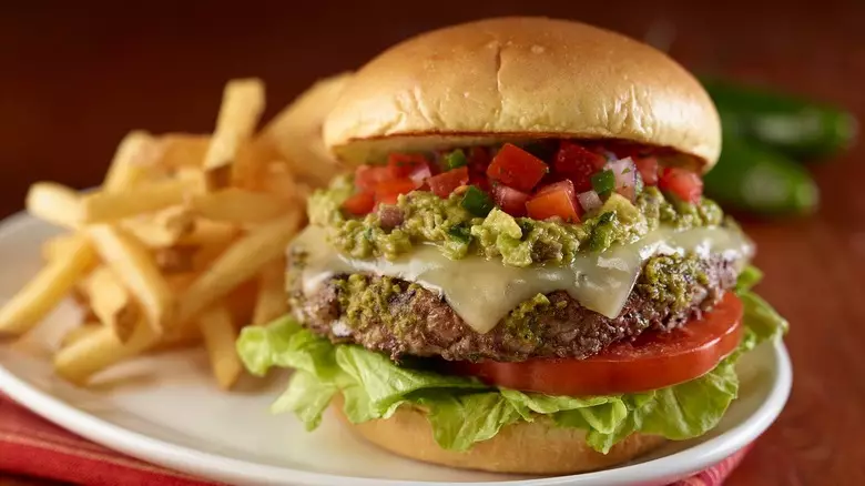 e pepese tagata faatau hard rock cafe mo burger saoloto