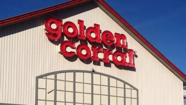 Carne armazenada incorretamente no Golden Corral