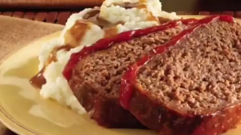 Bolo de carne do curral dourado