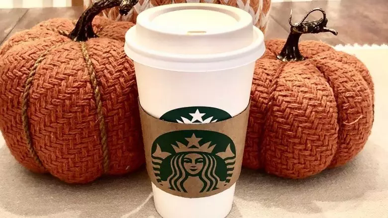 Latte de especias de calabaza de Starbucks