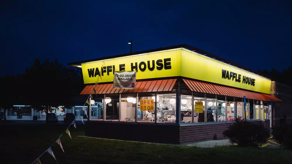 Waffle House පිටත