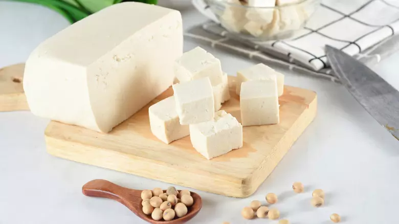 Tofu na osisi ịcha osisi
