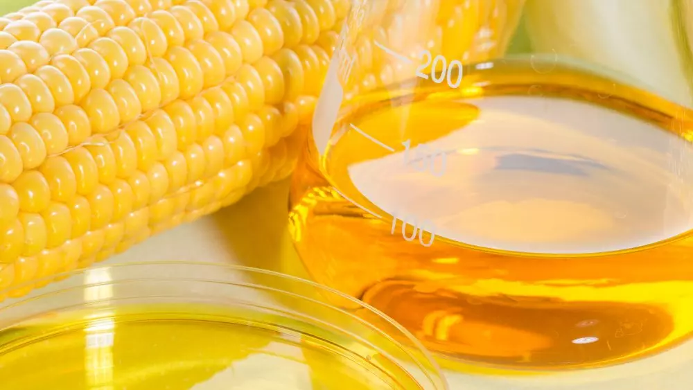кукурузный сироп с высоким содержанием фруктозы и кукуруза