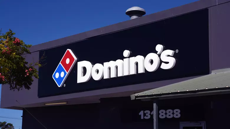 Domino's sign