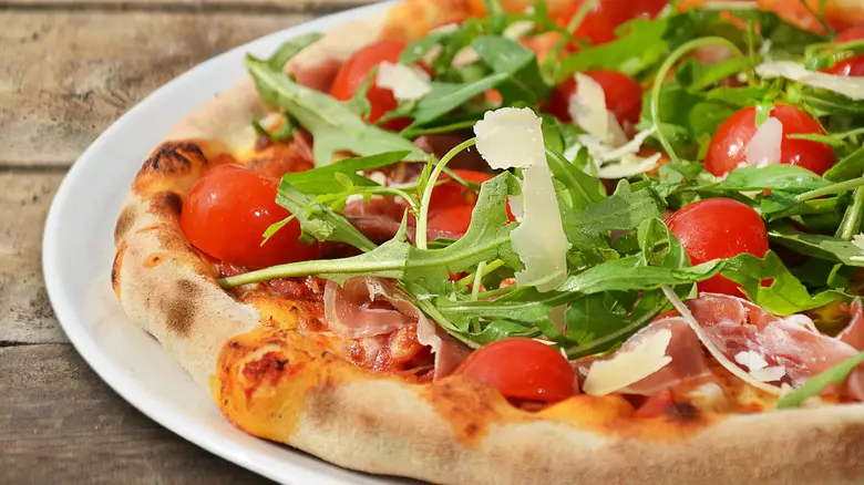 Pizza mit Rucola