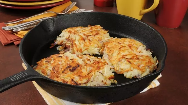 Todo o que necesitas saber sobre como facer Latkes perfectos 1392_1