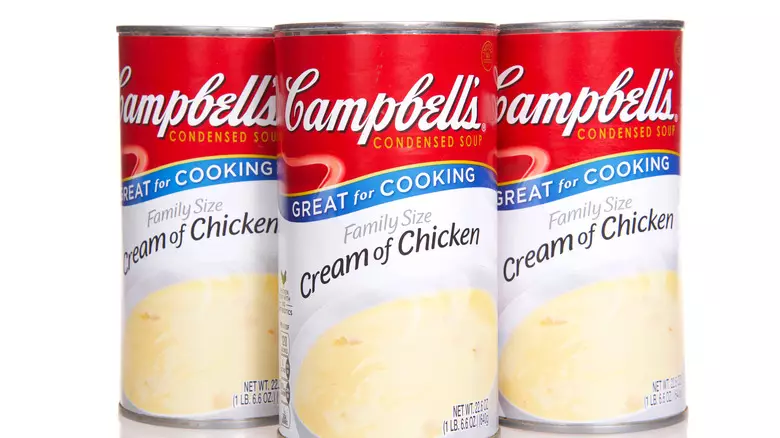 Blikjes Campbell's cream of chicken soup