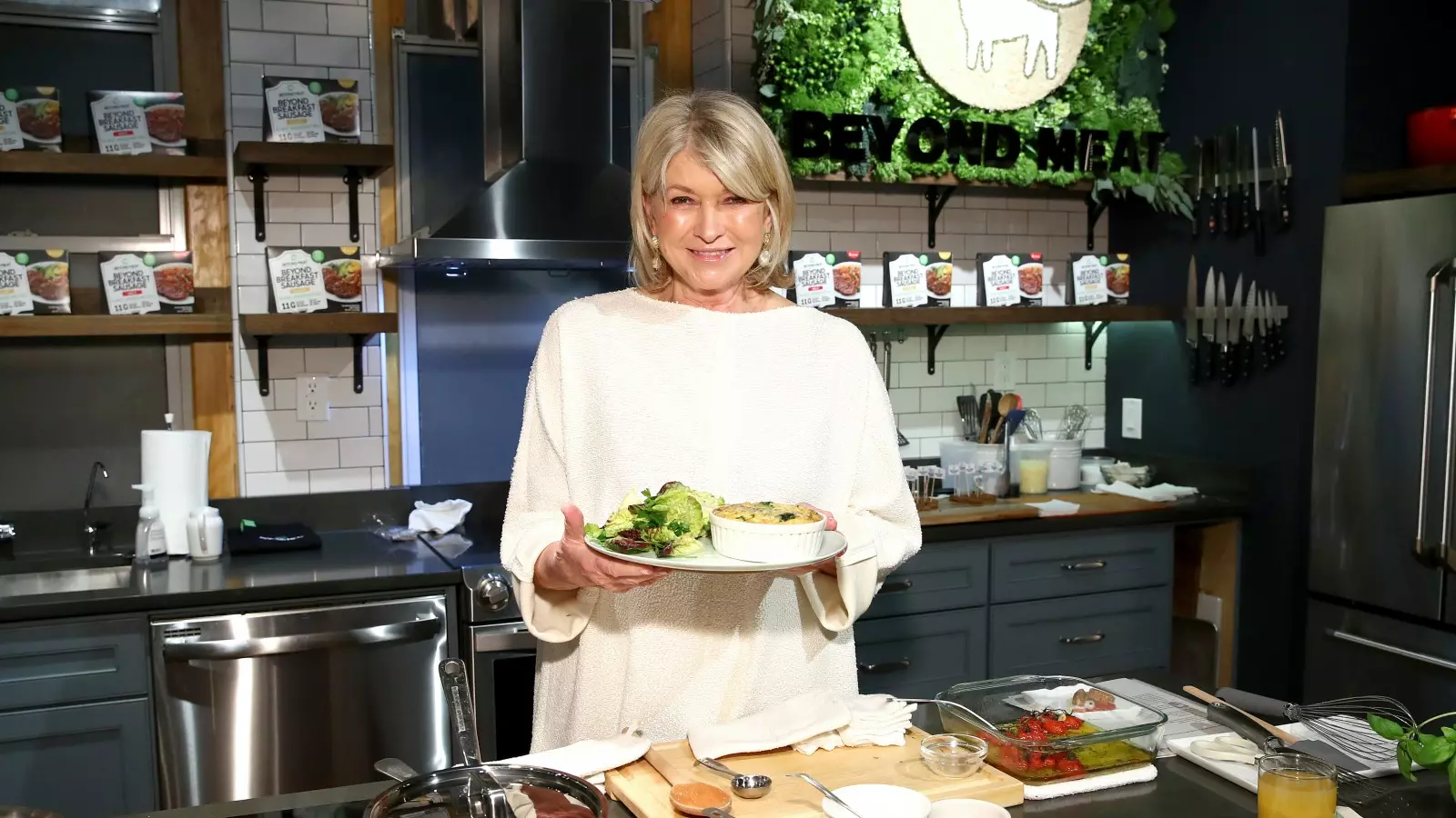 Awọn nkan ariyanjiyan Gbogbo eniyan Kan kọju Nipa Martha Stewart