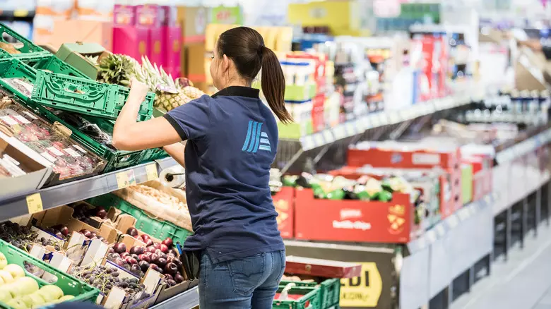 aldi zaposlenik čarapa proizvodi