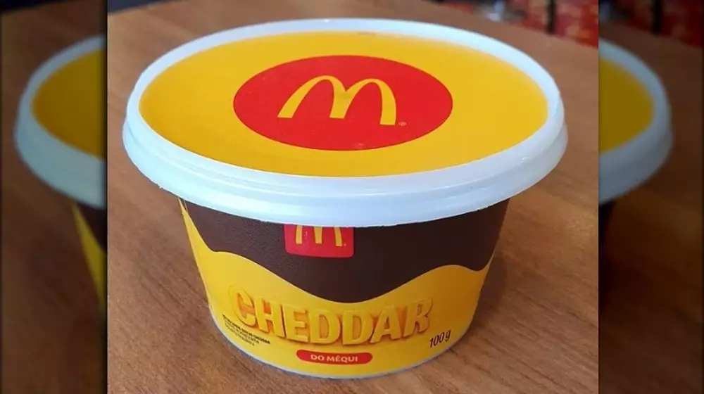 McDonald's Brazil saus cheddar